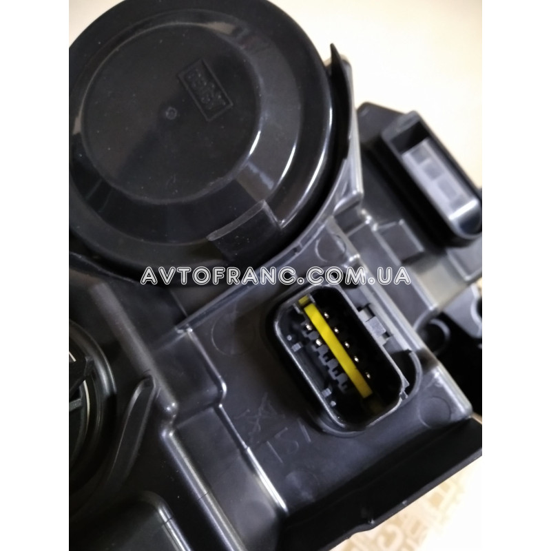 Фара права Renault Duster 2 (2023-2024) Оригінал 260103389R