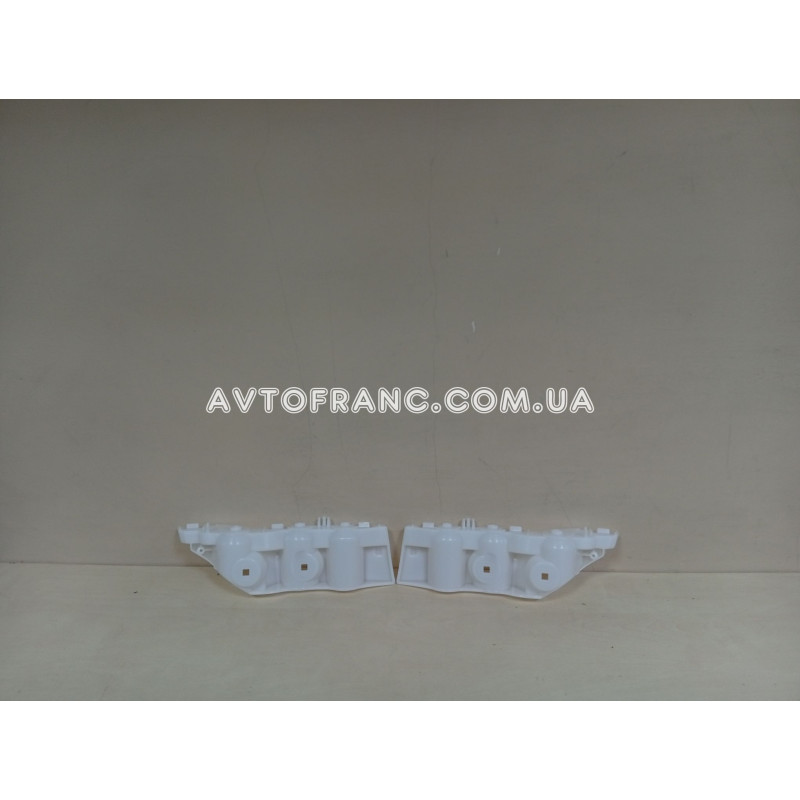 Кронштейни бампера передні Renault Duster 3 (2025-...) Оригінал 8201753430