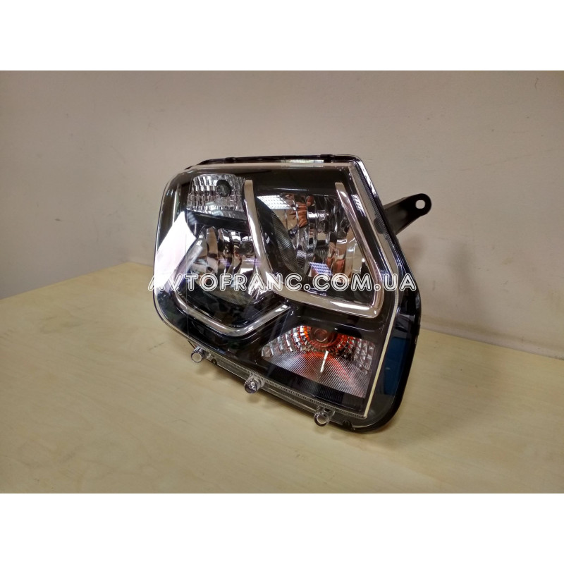 Фара права Renault Duster (2015-2017) Оригінал 260100156R