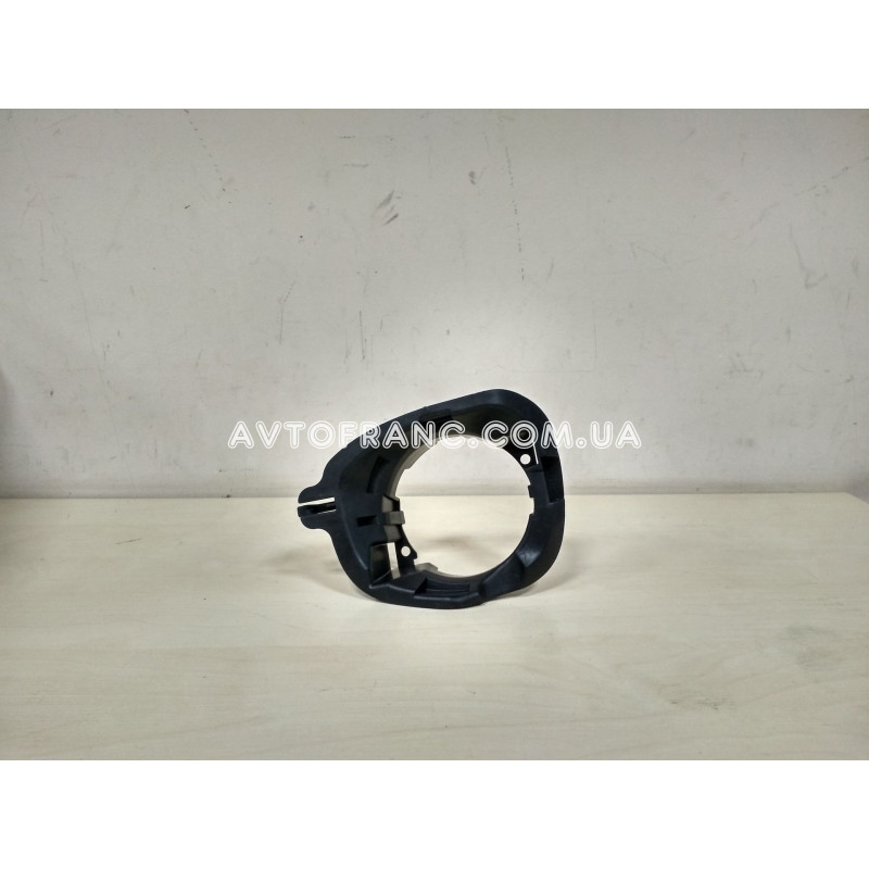 Кронштейн протитуманної фари лівий Renault Duster (2010-2017) Оригінал ...